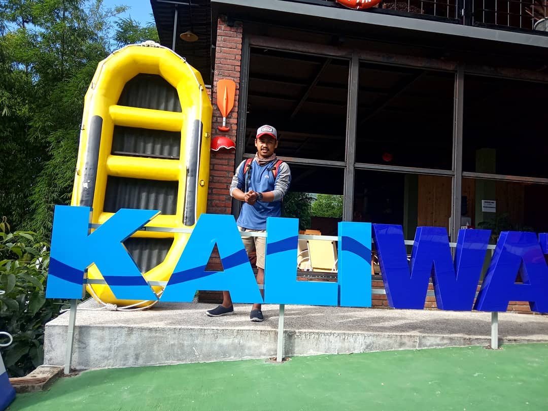 Wisata Kaliwatu Rafting Batu Yang Menguji Adrenalin Traveler